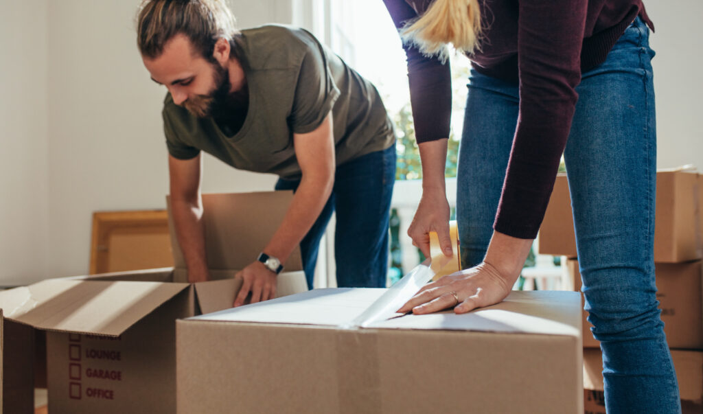 How to Organize a Move: Expert Tips for a Stress-Free Relocation - Ecsi