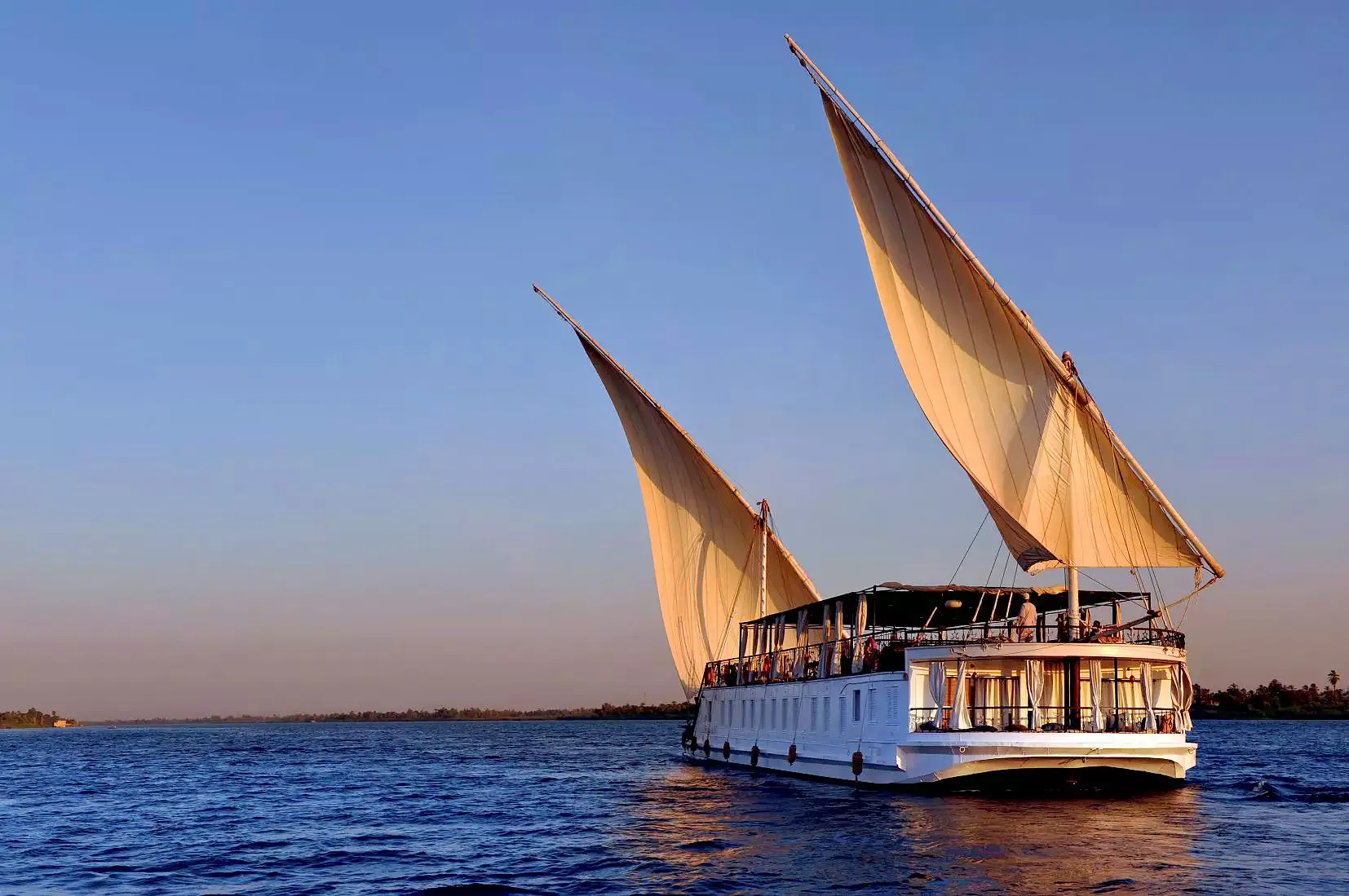 What to Wear on a Nile River Cruise: Essential Tips for Stylish Sailing ...
