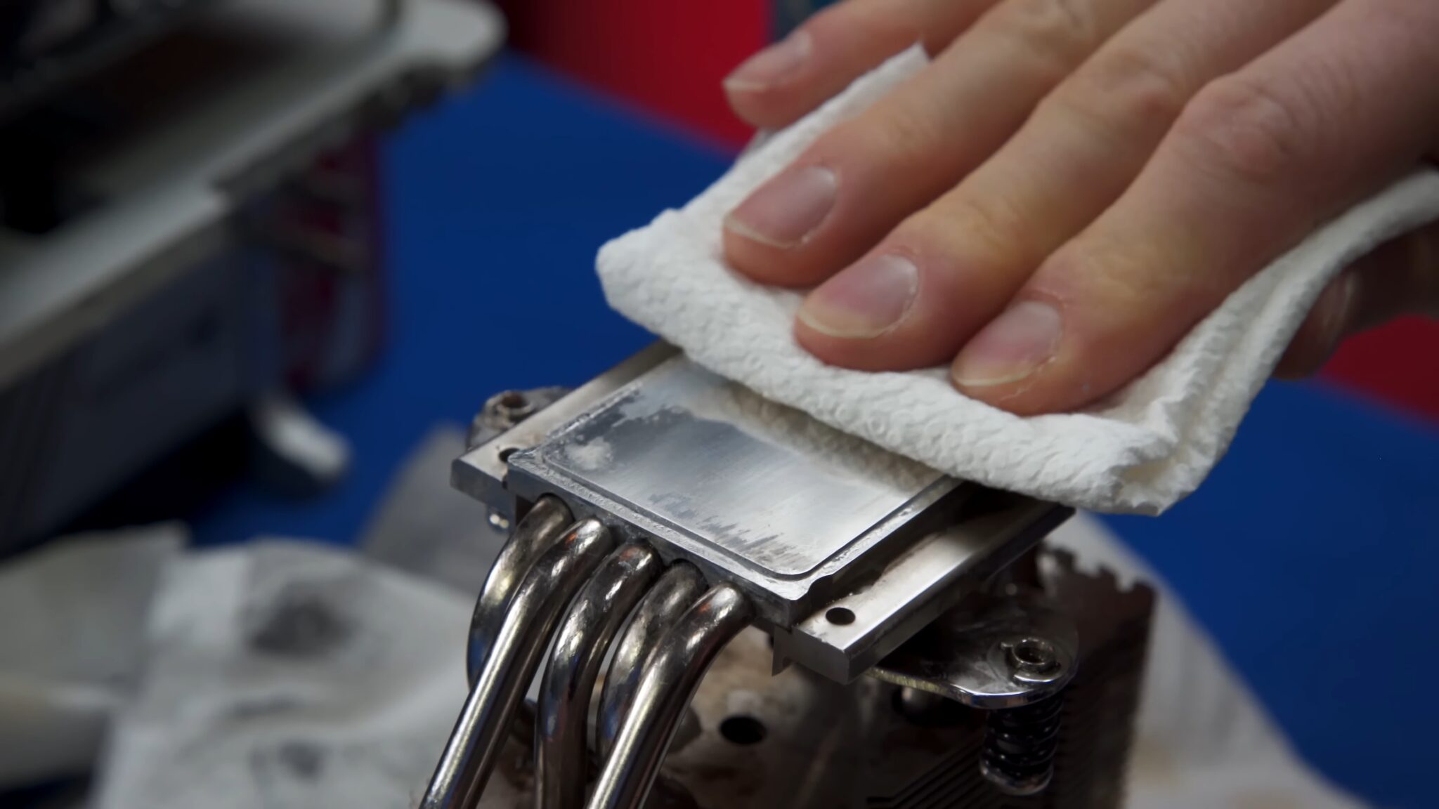 How Much Thermal Paste On CPU? When Is It Too Much